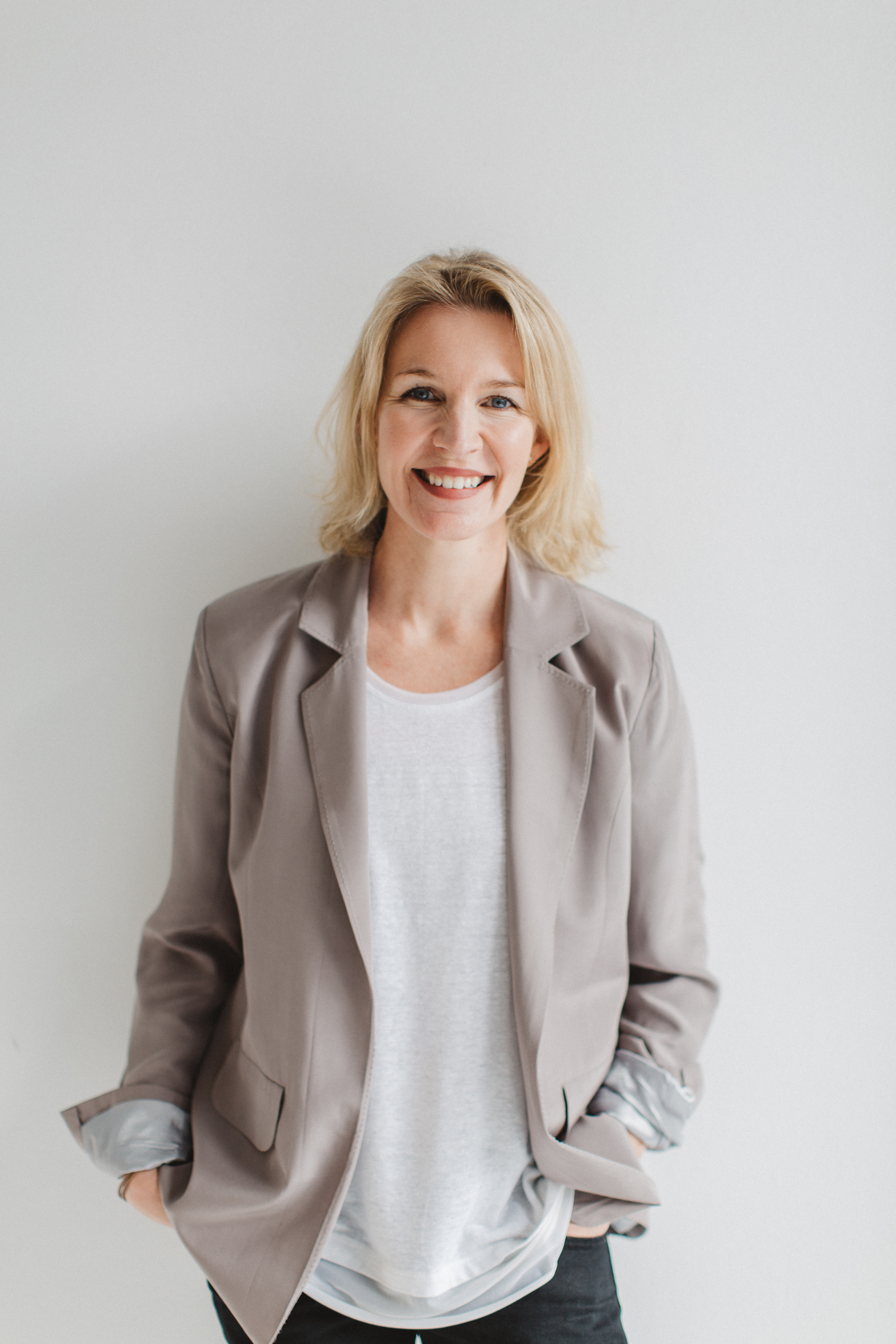 An Unusual Boy- #Interview with #BestSelling #Author #FionaHiggins ...
